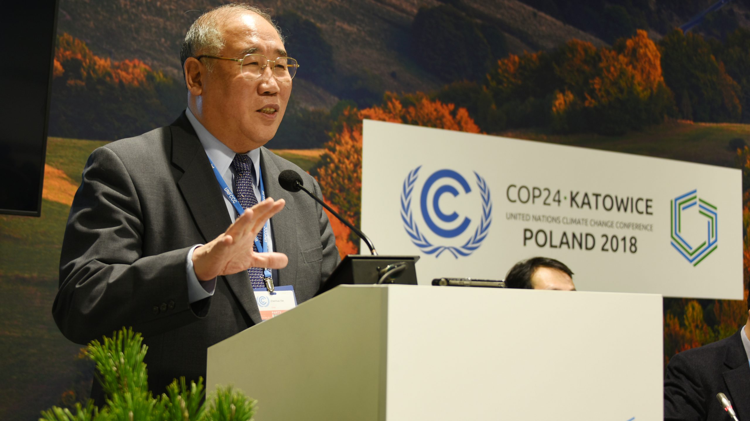 Xie Zhenhua: China’s top climate negotiator steps down | Dialogue Earth