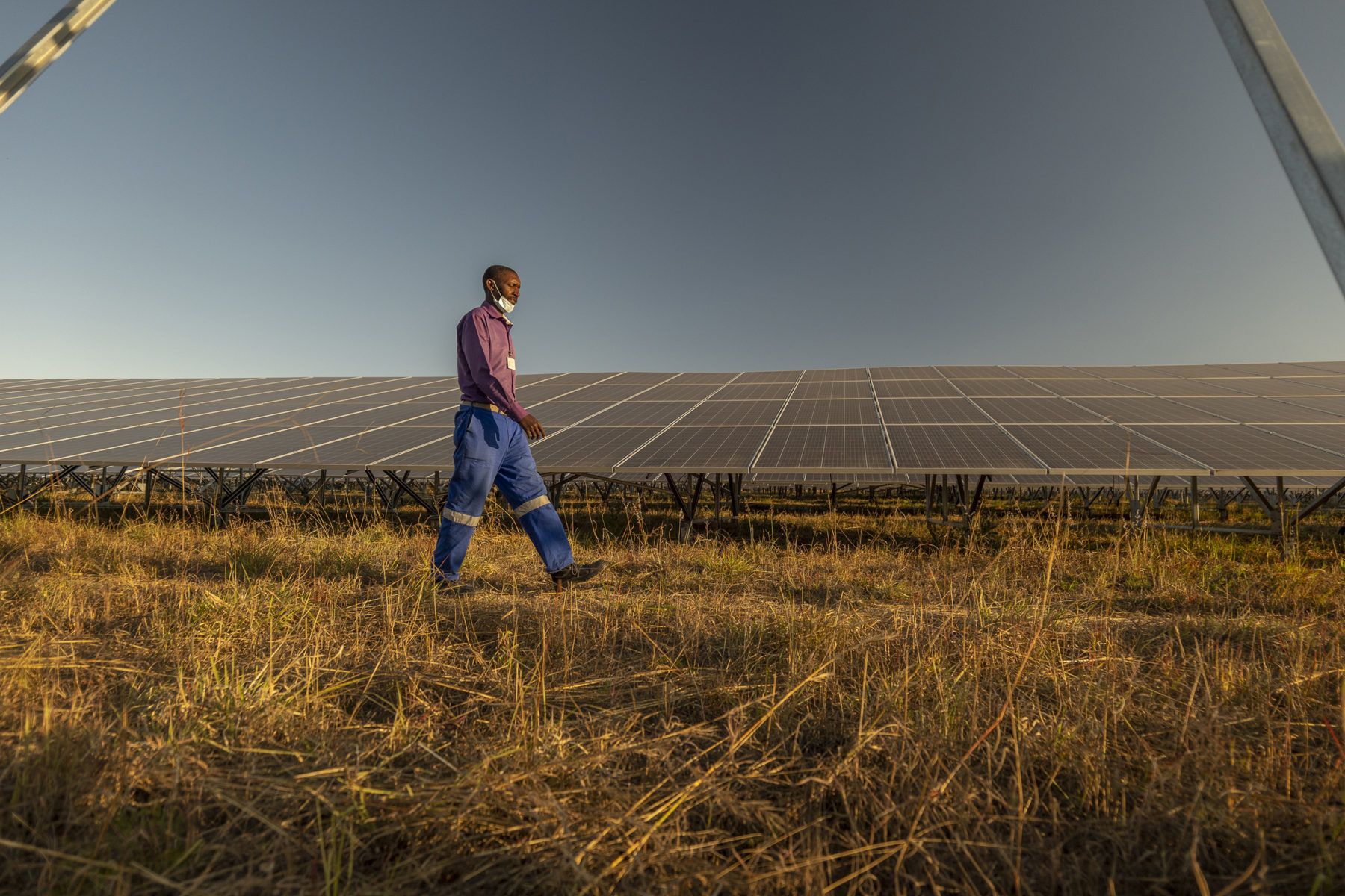 The high cost of Zimbabwe’s cheap solar gear - Zimbabwe Situation