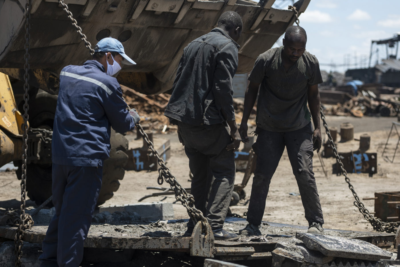 Zimbabwe’s scrap metal rush creates a circular economy, and headaches ...